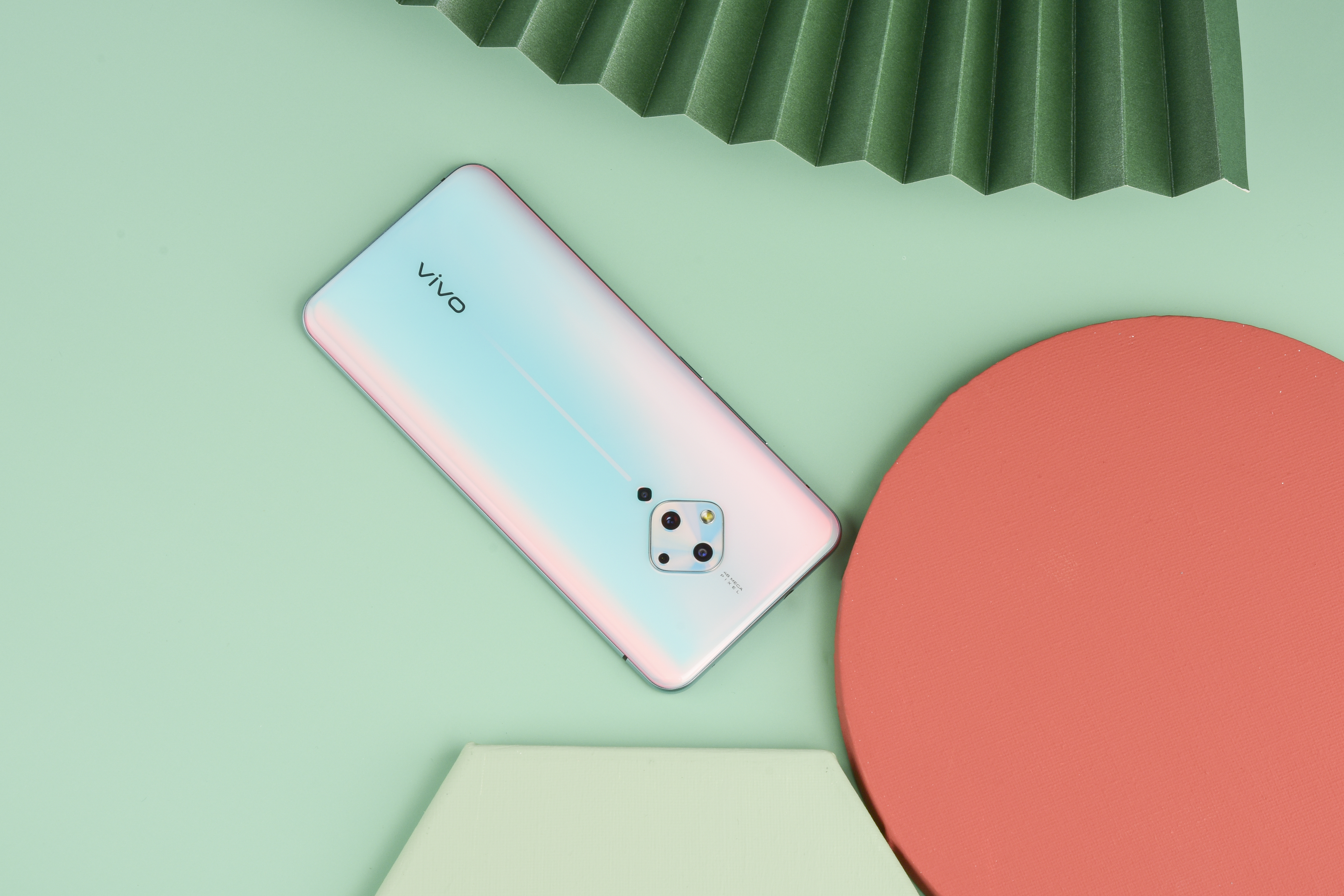 vivo S5手机值得买吗？vivo S5手机体验评测 - 系统之家